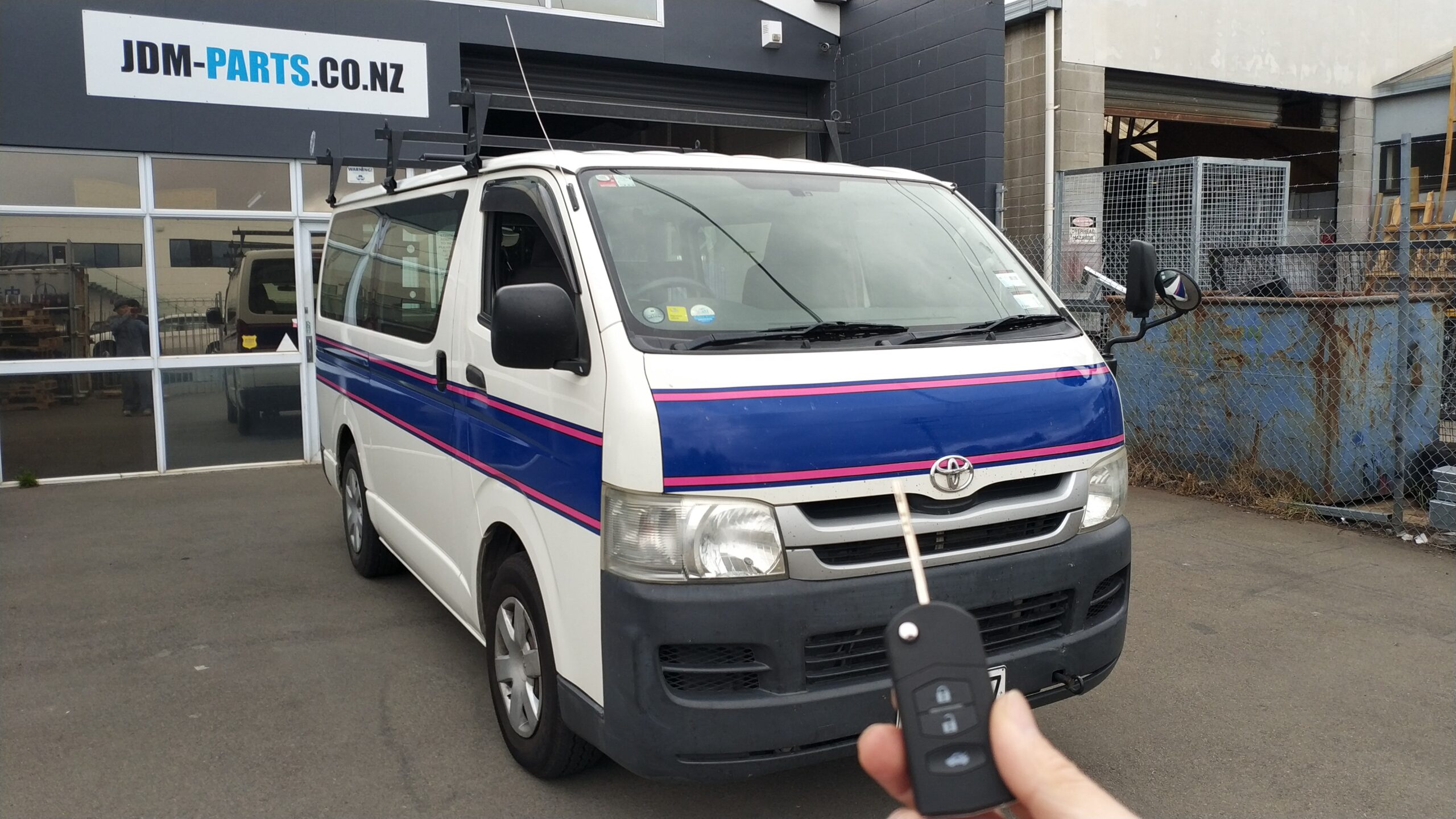 2009 TOYOTA Hiace Remote Key Programming » JDM-PARTS NZ