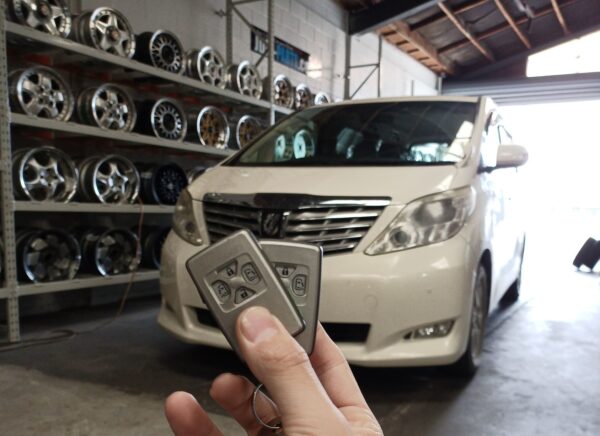 TOYOTA Alphard Smart Remote Key Duplication » JDM-PARTS NZ