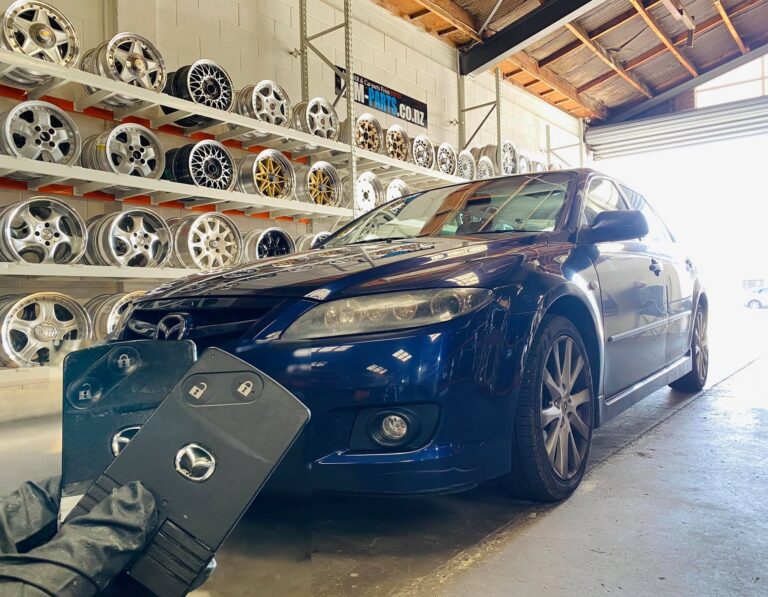 MAZDA CARD KEY Fob Genuine 2 Buttons ( Unlocked ) » JDM-PARTS NZ