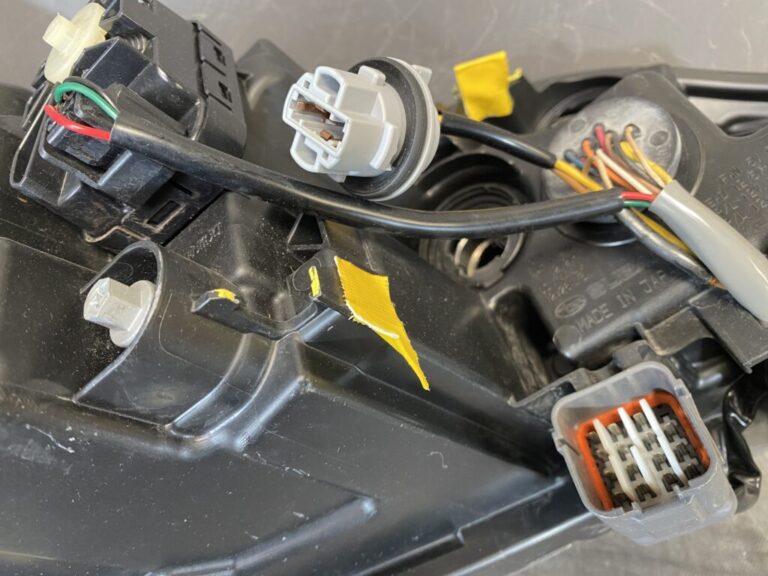 SUBARU XV IMPREZA GT GK LED Headlight ICHIKOH 1923 Left (clip Damaged ...