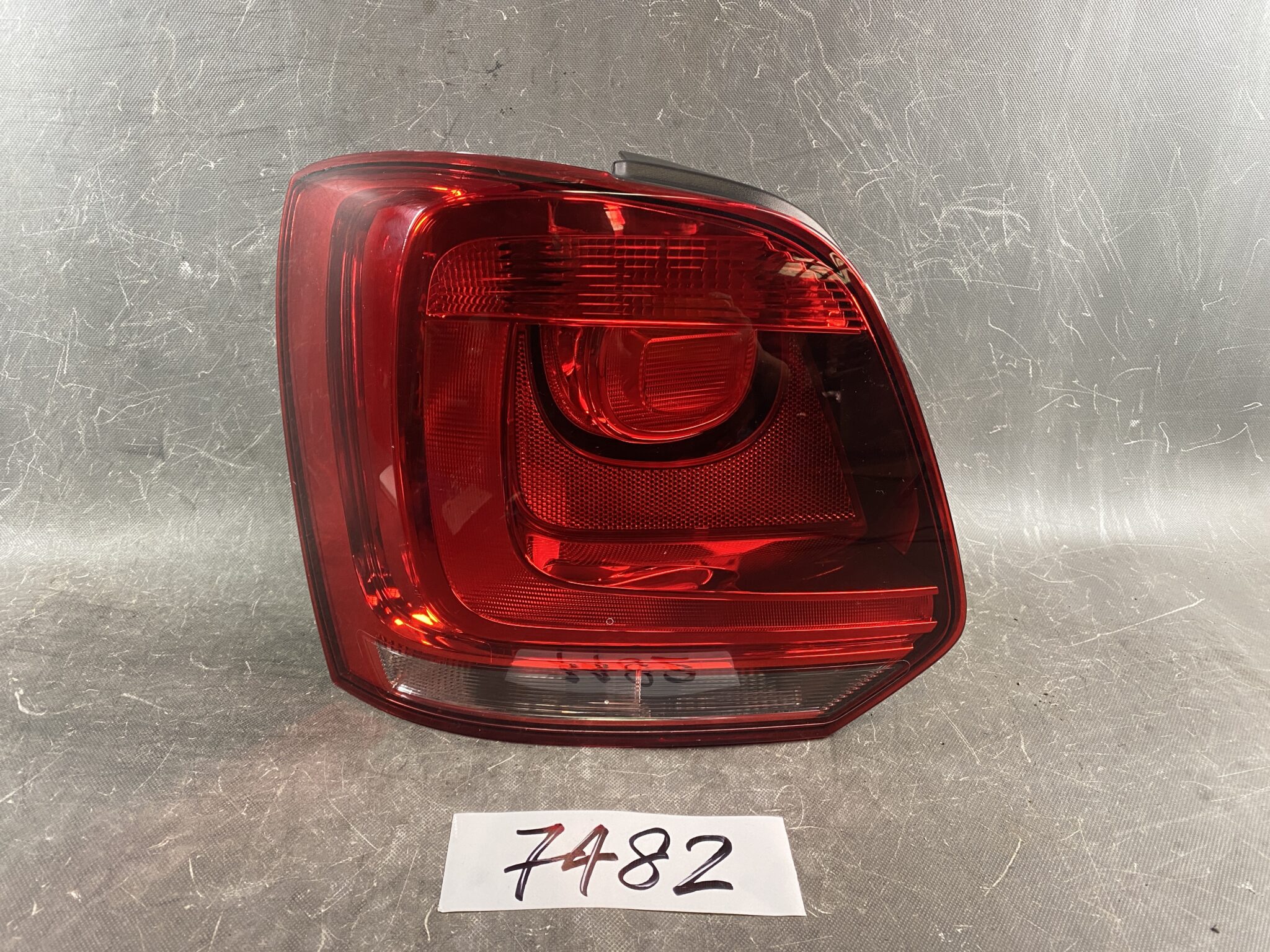 VOLKSWAGEN POLO 6R Genuine Taillight 6R0 945 095 Left Side x1 » NZ$149. ...