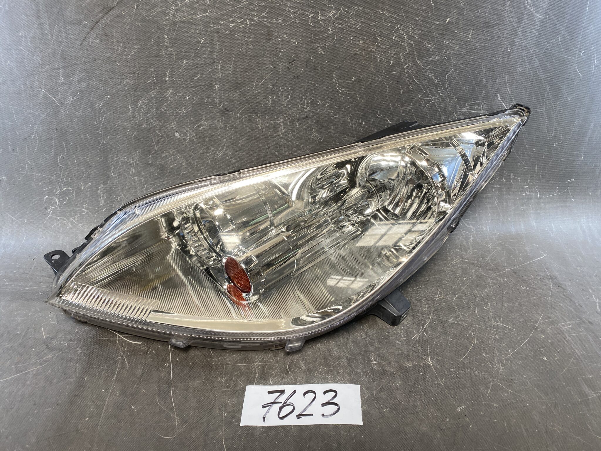 MITSUBISHI COLT Z21A Z22A / COLT PLUS Z21W Z22W Genuine Headlight ...