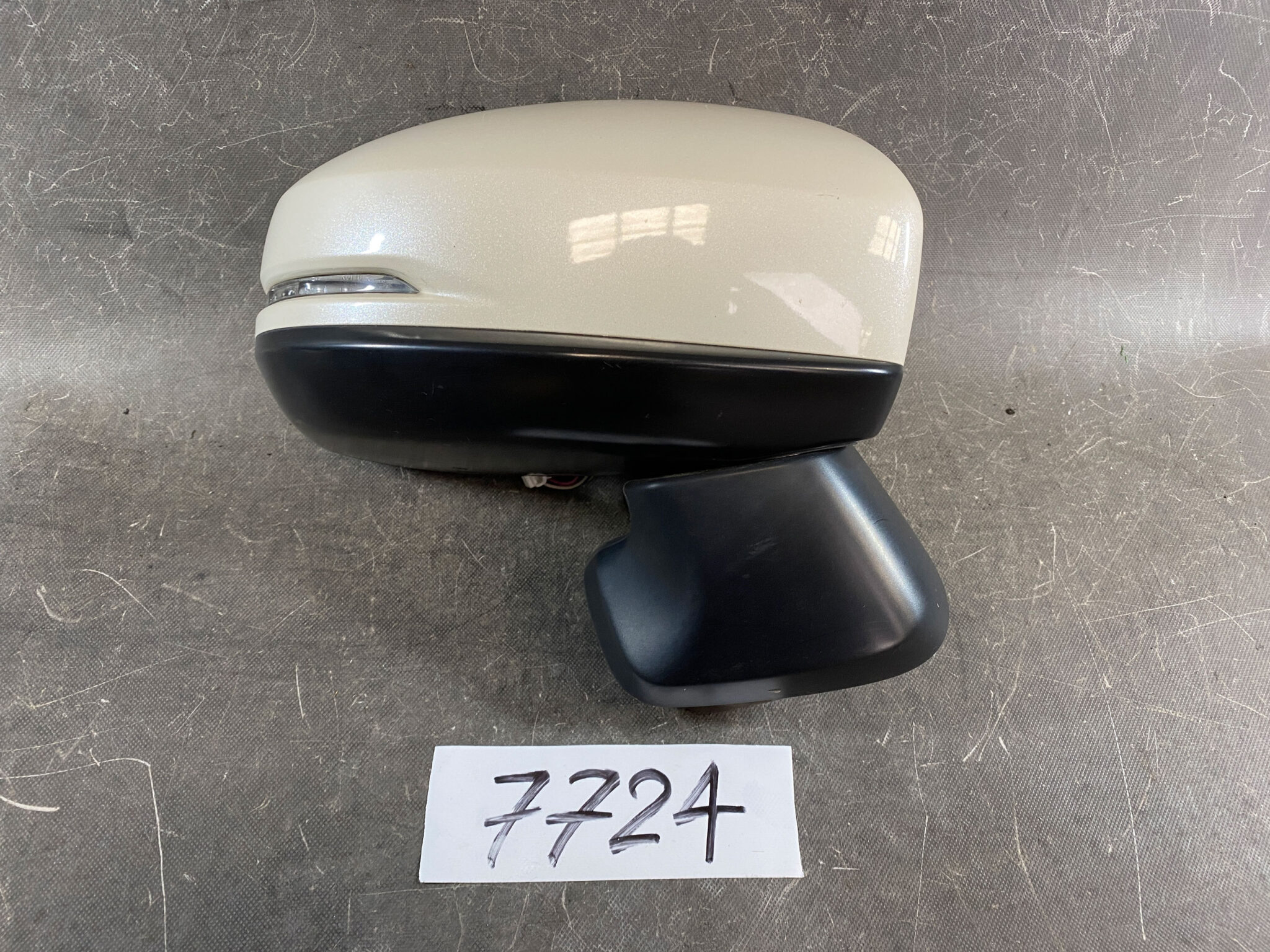 HONDA FIT JAZZ / SHUTTLE / HYBRID GP GK Genuine Door Mirror M62 / T5A ...