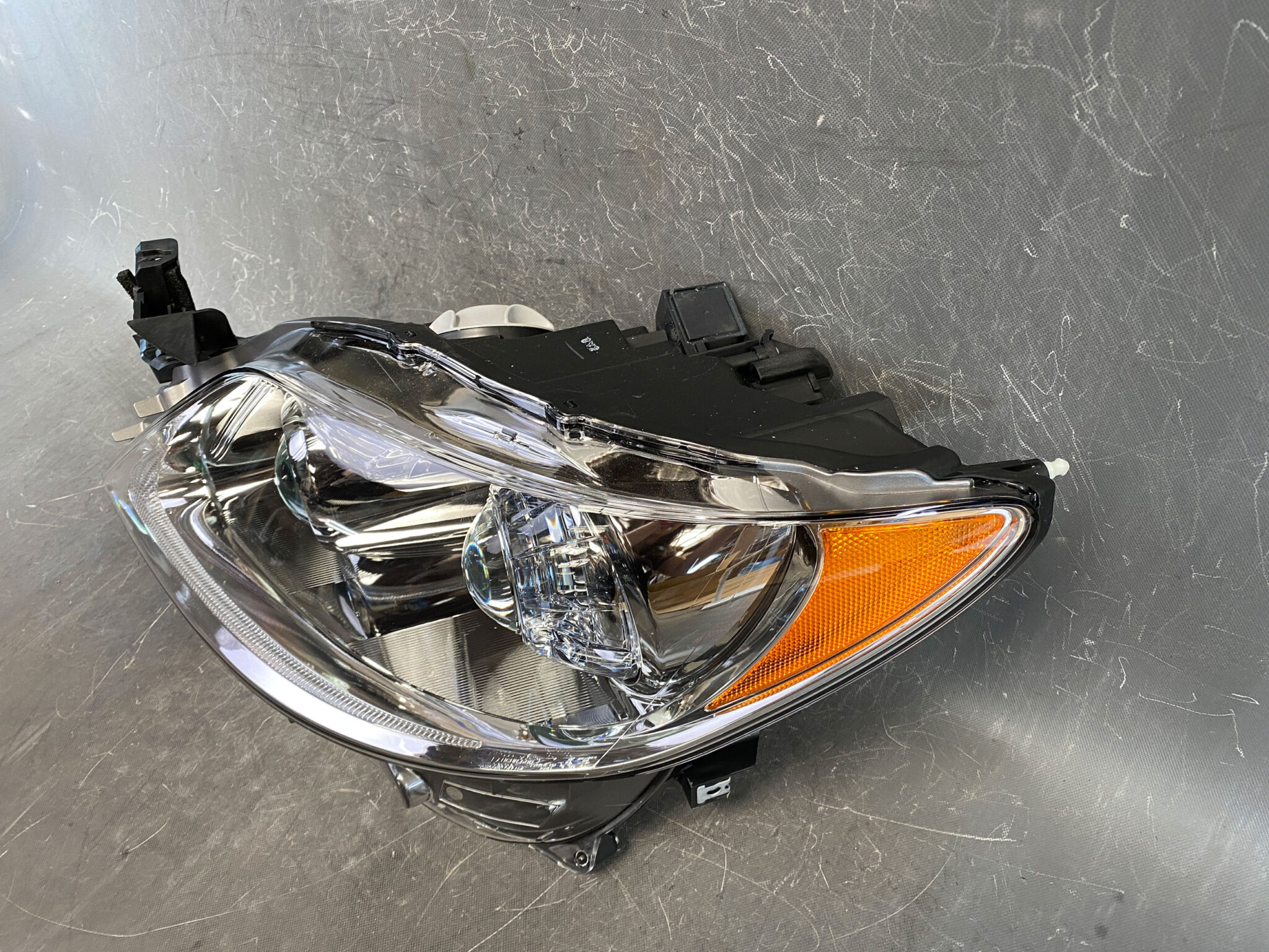 LEXUS LS LS450 LS600h USF40 USF45 HID Headlight 50-84 Left Side x1 ...