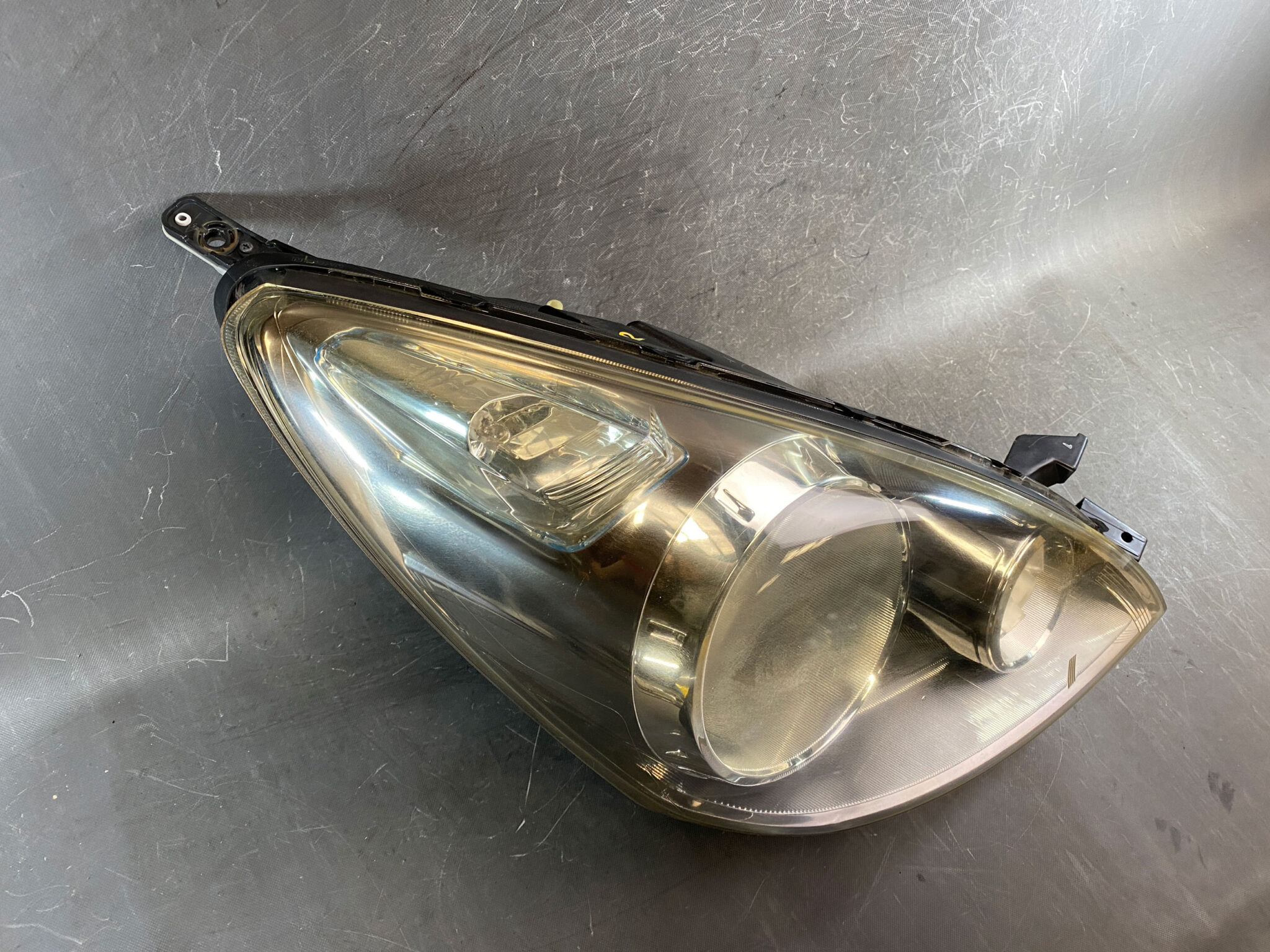 NISSAN NOTE E11 NE11 Genuine HID Headlight / ICHIKOH H006 / Right Side ...