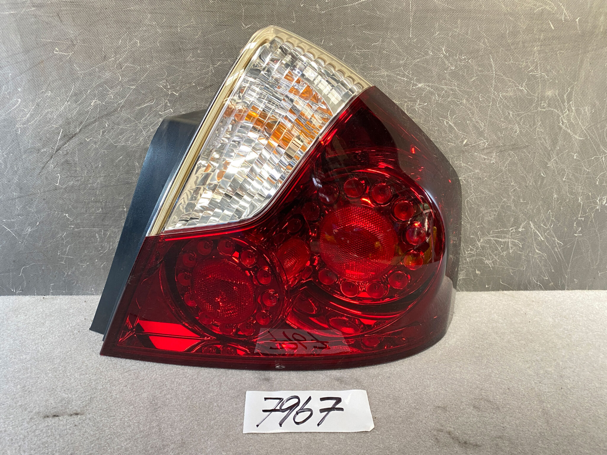 NISSAN FUGA CIMA Y50 PY50 GY50 Genuine Taillight / KOITO 220-63786 ...