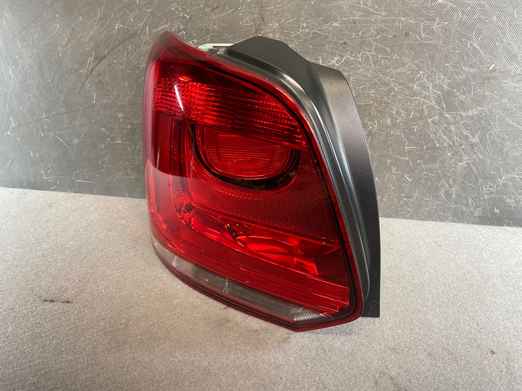 VOLKSWAGEN VW POLO 6R Genuine Taillight 6R0 945 095 Left Side x1 » NZ ...