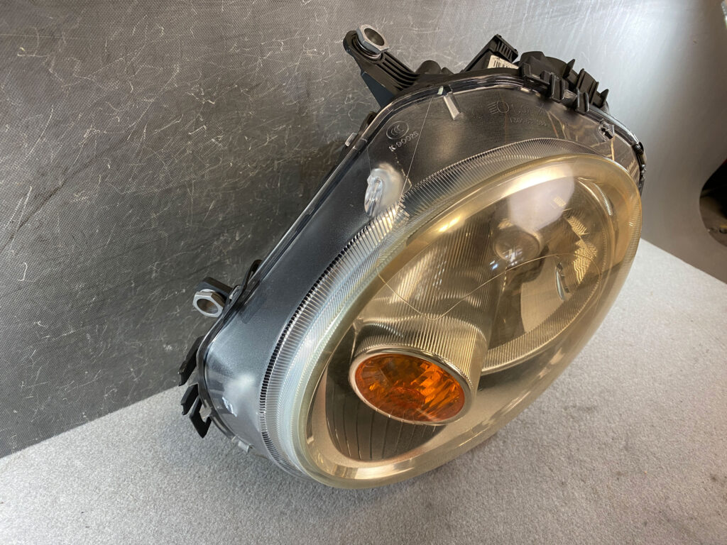 BMW MINI COOPER GEN2 R55 R56 R57 Genuine Headlight 0301225701 Left Side ...