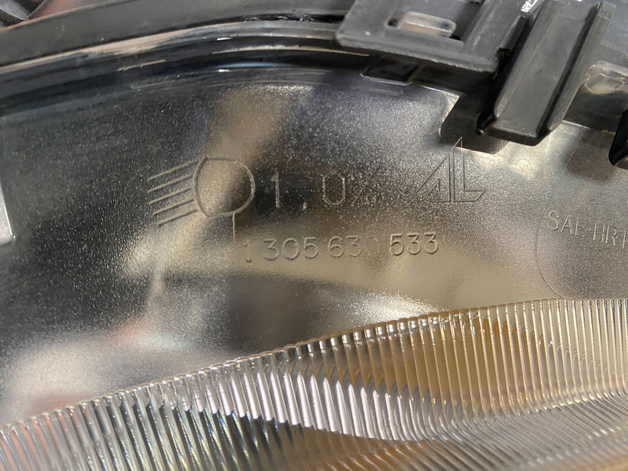 BMW MINI COOPER GEN2 R55 R56 R57 Genuine Headlight 0301225701 Left Side ...