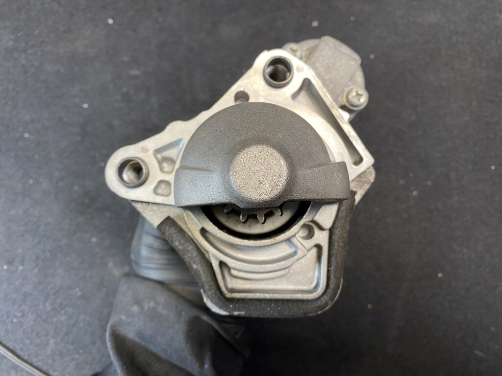 Genuine Starter Motor NISSAN NOTE E12 HR12DE 23300-5VA0B / M000TF0471 ...