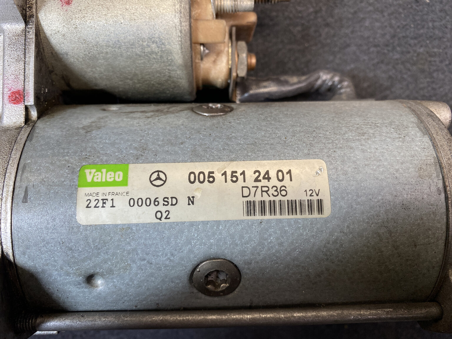 MERCEDES-BENZ Genuine Starter Motor W202 W204 W215 W219 / 005 151 24 01 ...