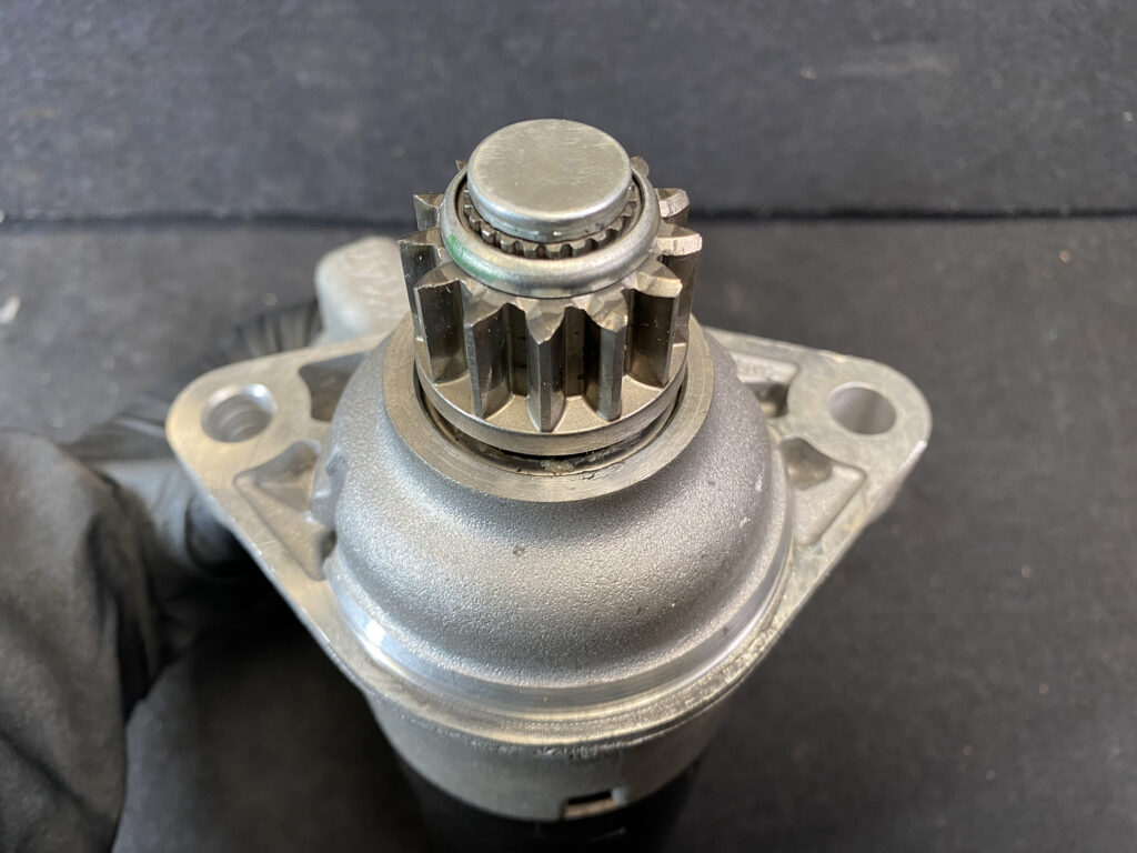 MERCEDES-BENZ Genuine Starter Motor W176 W242 W246 A2709060700 / BOSCH ...