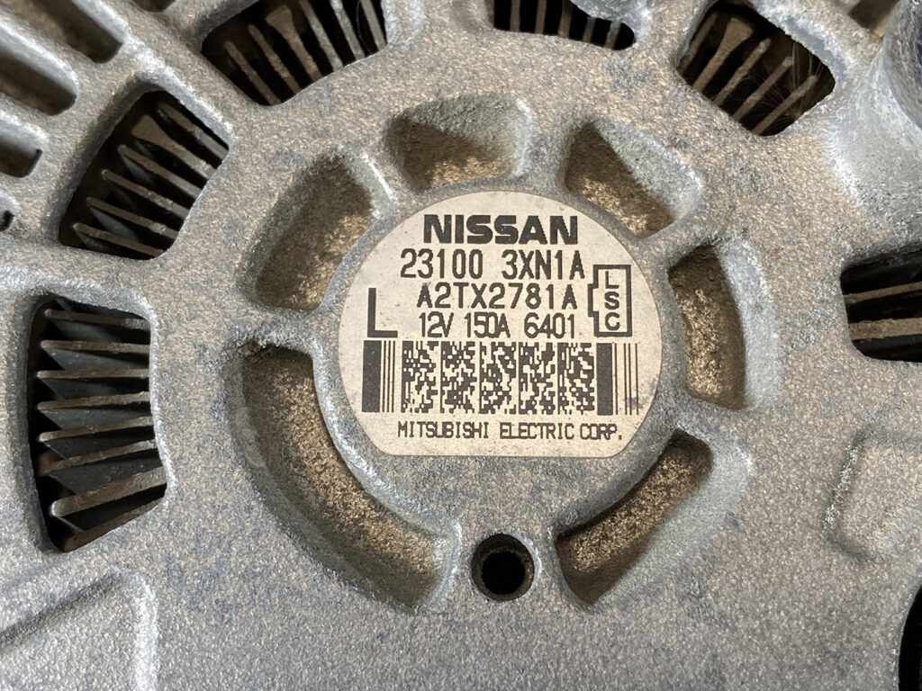 Genuine Alternator NISSAN NV350 Caravan E26 YD25DD / 3XN1A 3XN0A ...