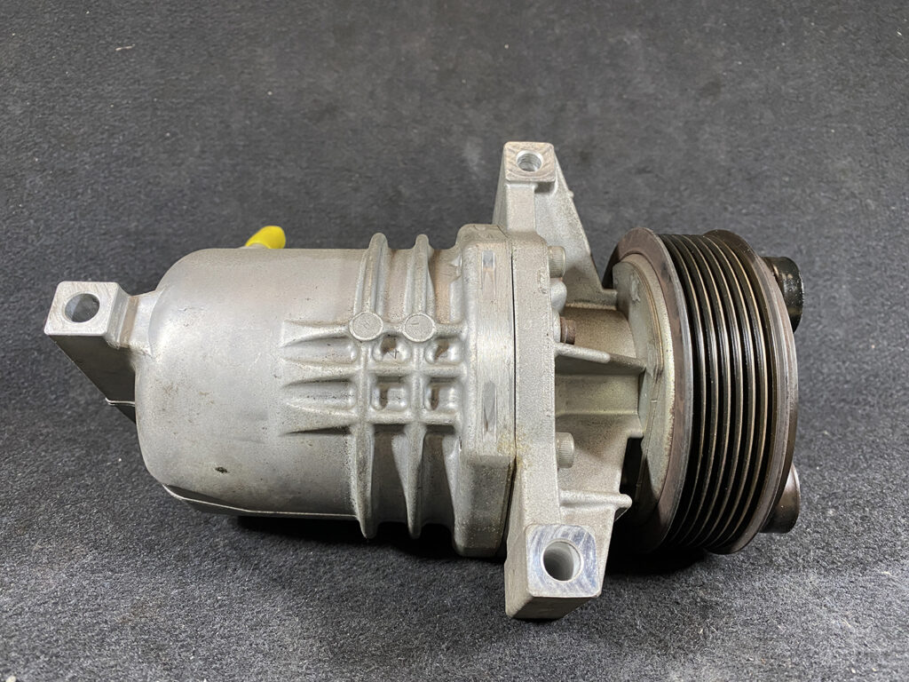 AC COMPRESSOR Genuine NISSAN Wingroad Y12 Cube Z12 / 92600-CJ73A » NZ ...