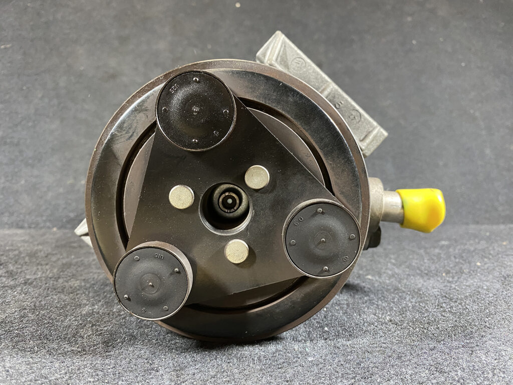 AC COMPRESSOR Genuine NISSAN Wingroad Y12 Cube Z12 / 92600-CJ73A » NZ ...