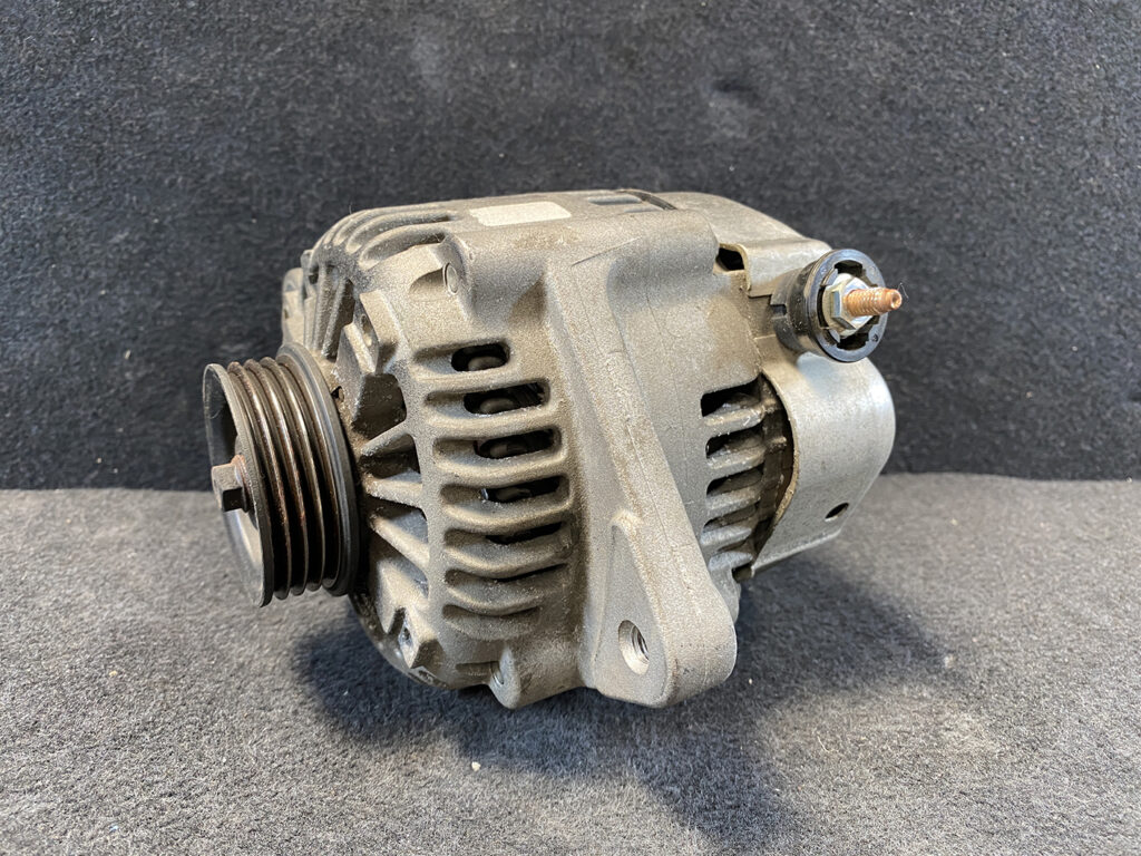 Genuine Alternator TOYOTA DAIHATSU K3VE / 27060-B1050 / 104210-8210 Bb ...