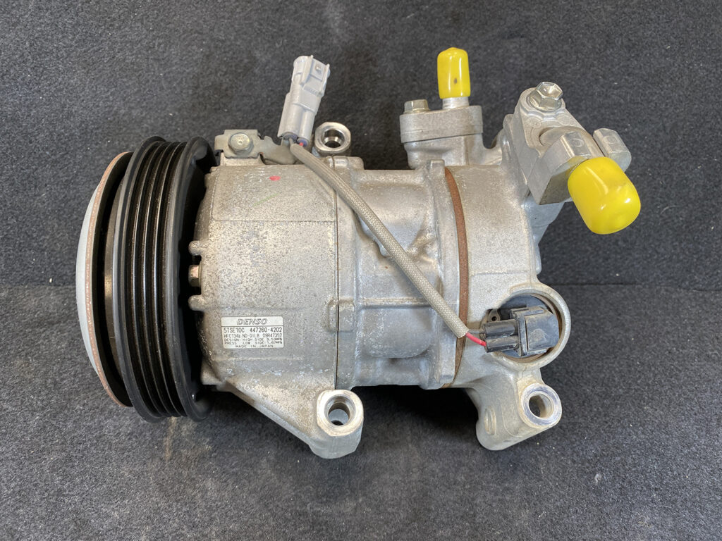 Genuine AC COMPRESSOR TOYOTA VITZ YARIS COROLLA 5TSE10C 447260-4202 / ...