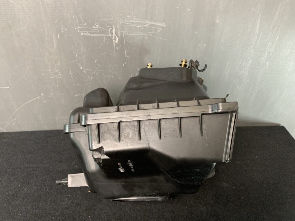 NISSAN Fairlady Z33 350Z Genuine AIR CLEANER BOX / Air Intake Box CD0 ...