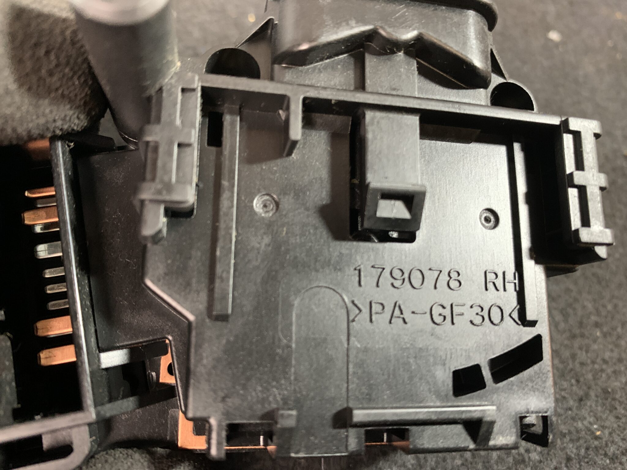 TOYOTA COROLLA FIELDER NZE121 Genuine Headlight / Indicator Switch ...