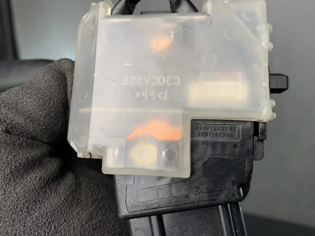 TOYOTA COROLLA FIELDER NZE121 Genuine Headlight / Indicator Switch ...