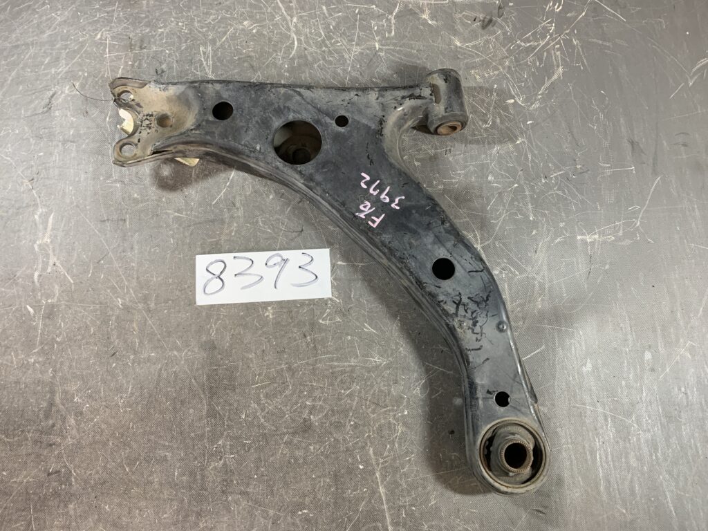Used TOYOTA SPRINTER AE110 Front Right Lower Arm » JDM-PARTS NZ
