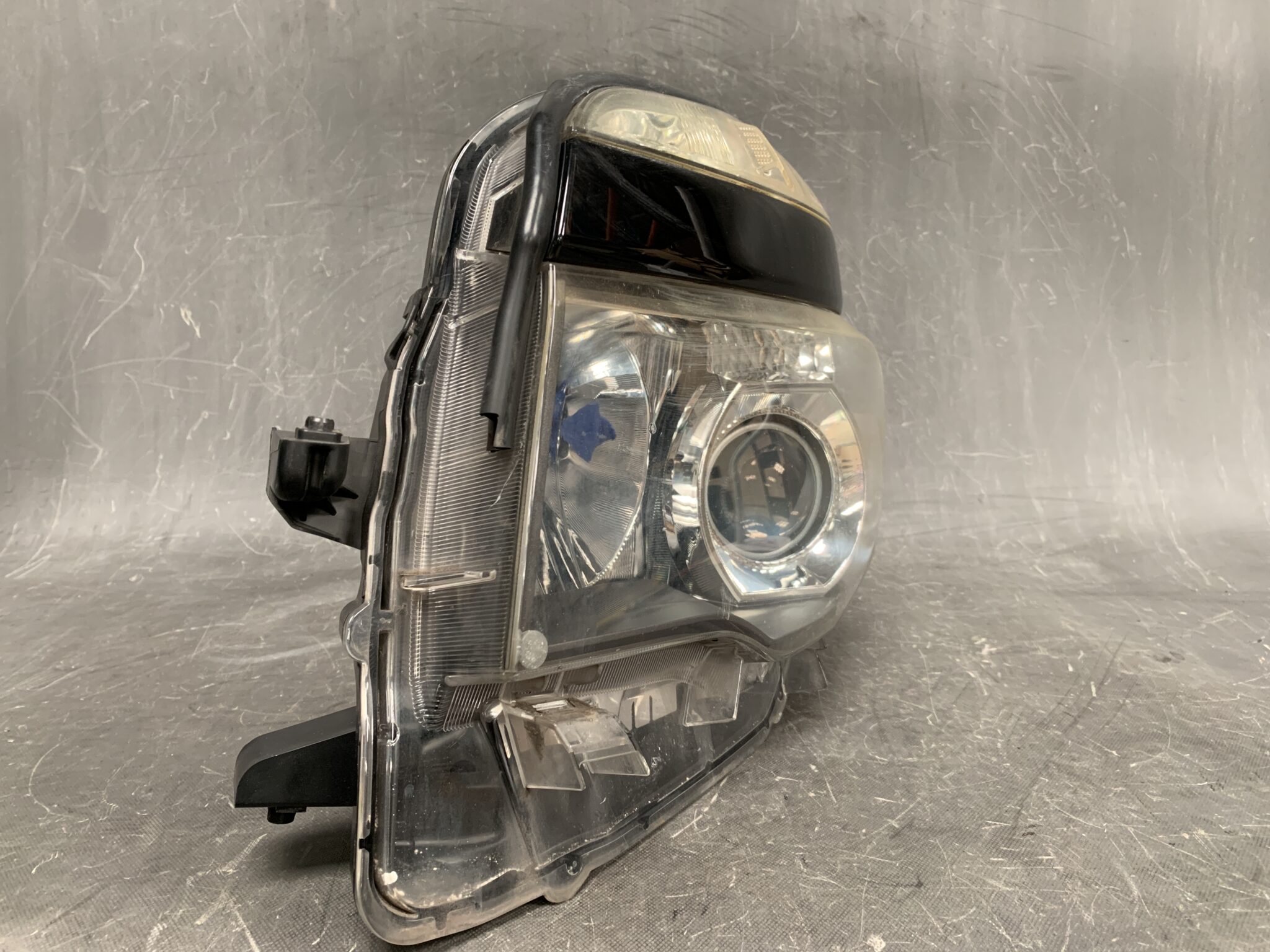 TOYOTA NOAH VOXY ZRR70 ZRR75 HID Headlight 28-224 Left Side x1 » NZ$751 ...