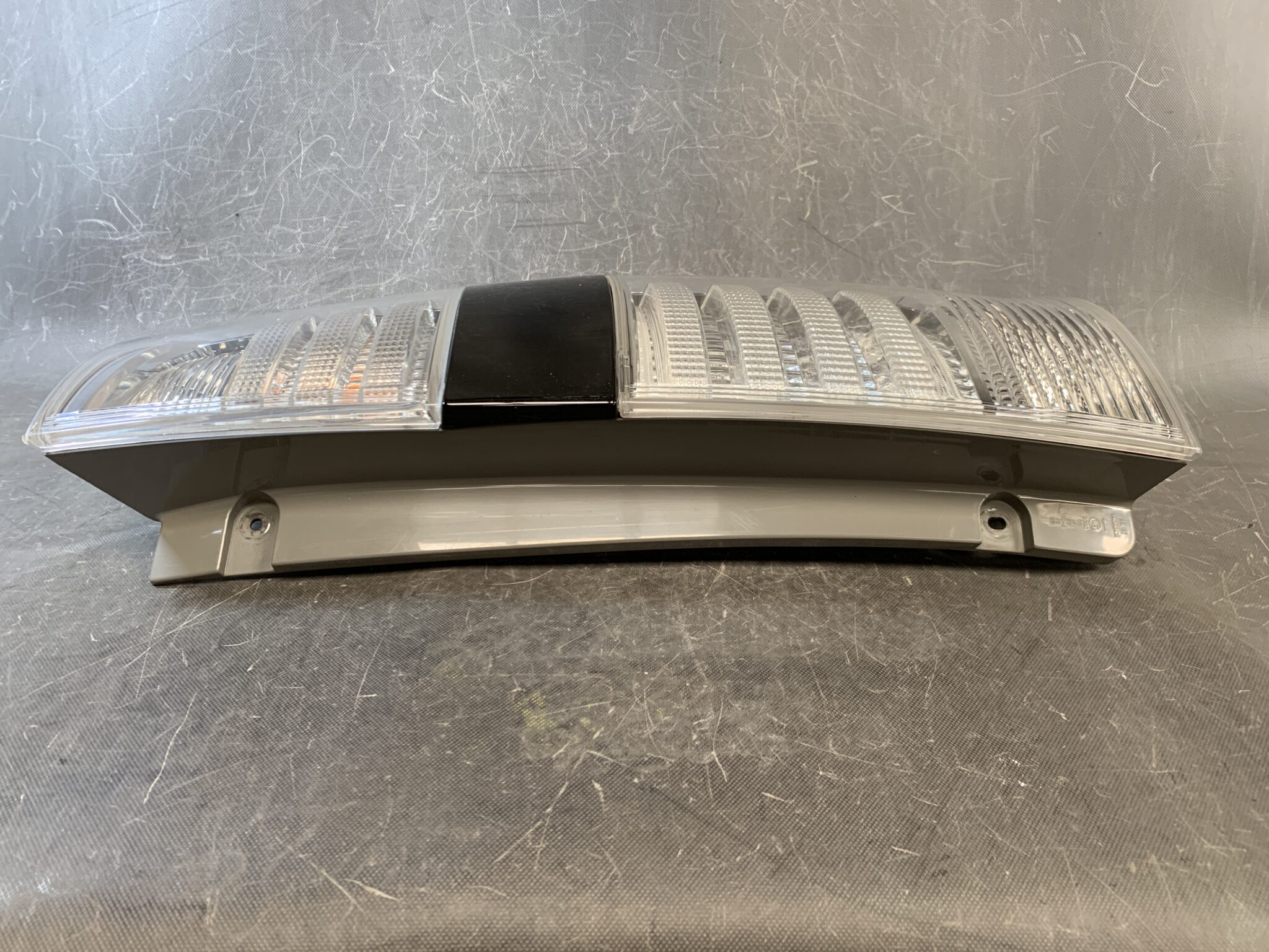 TOYOTA NOAH VOXY AZR60 AZR65 Taillight ICHIKOH 28-185 Right Side x1 ...