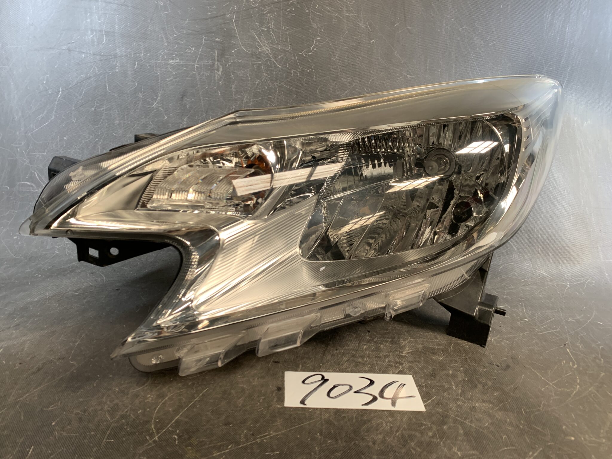NISSAN NOTE E12 NE12 Headlight 1868 / 26060 3VA5A Left Side x1 » NZ$181 ...