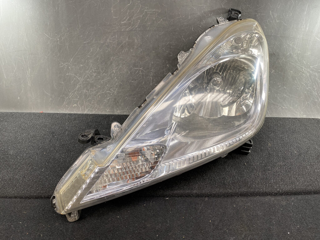HONDA FIT HYBRID GP1 GP4 Genuine Headlight STANLEY P9804 Left Side x1 ...