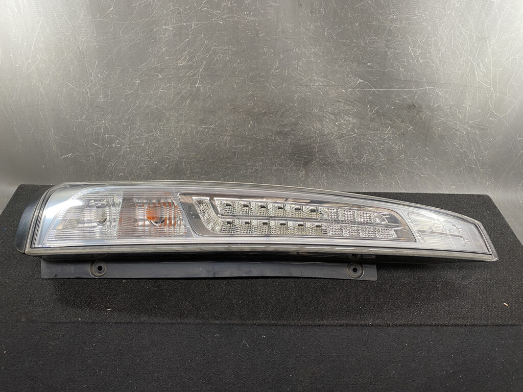 NISSAN SERENA C26 SUZUKI LANDY LED Taillight 220-23438 Left Side x1 ...