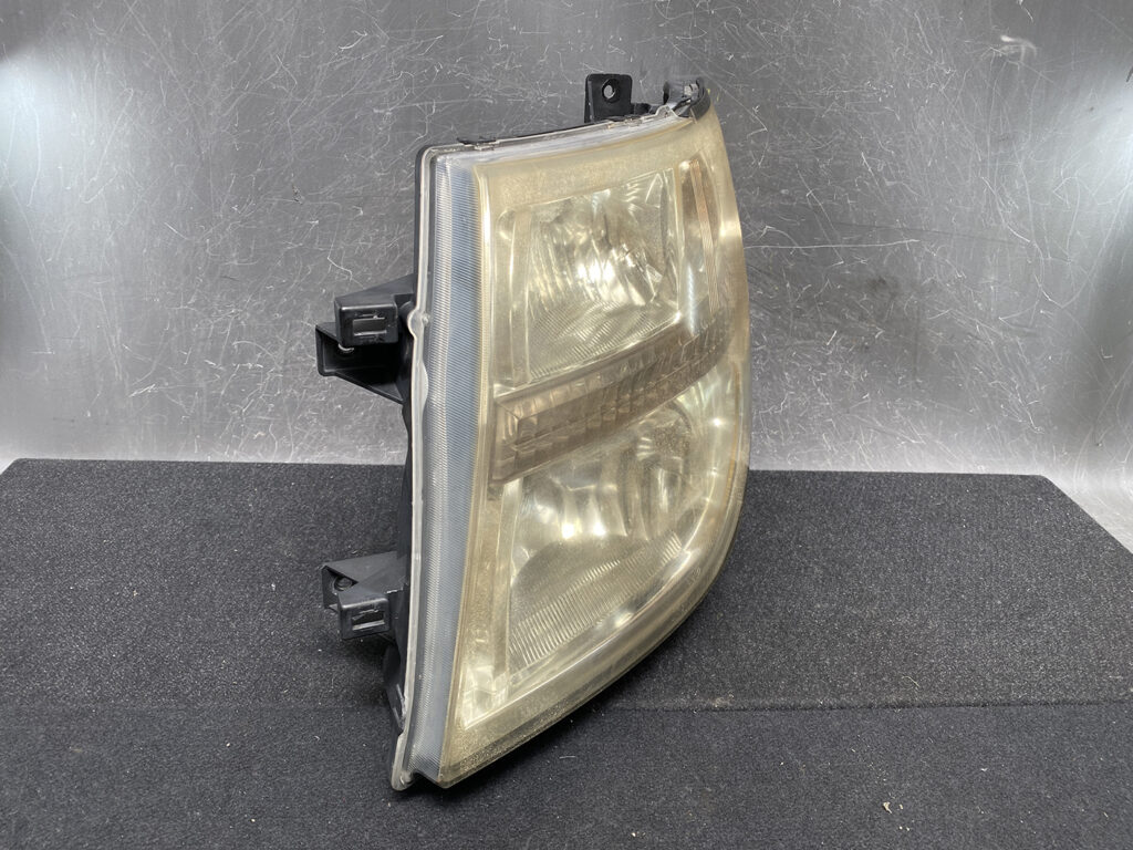 NISSAN ELGRAND E51 HID Headlight KOITO 100-24854 Left Side x1 » NZ$211. ...