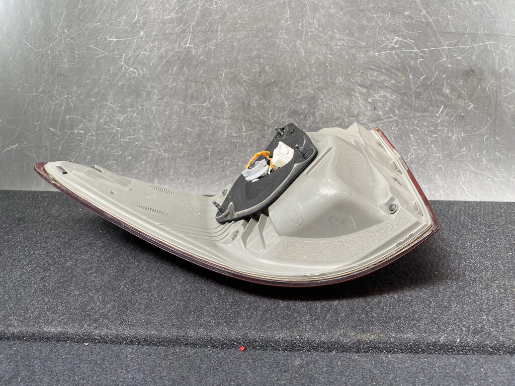 TOYOTA CROWN GRS200 Genuine Taillight ICHIKOH 30-347 Left Side x1 » NZ ...