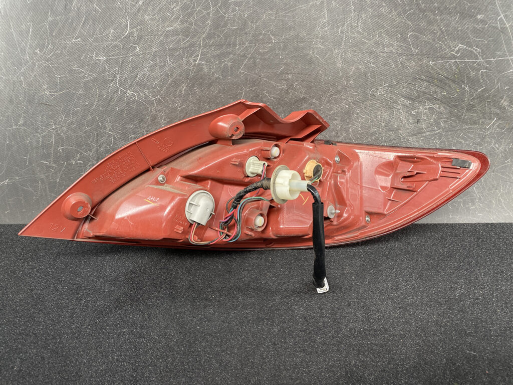 MAZDA DEMIO DE Taillight STANLEY W0142 L Left Side x1 » JDM-PARTS NZ