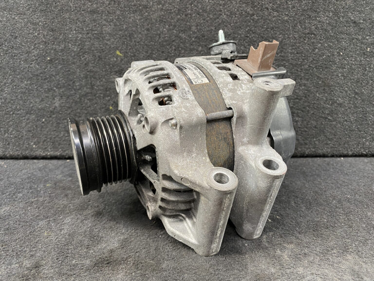 Genuine Alternator TOYOTA RAV4 MXAA52 MXAA54 M20A / 27060-24030 / ...