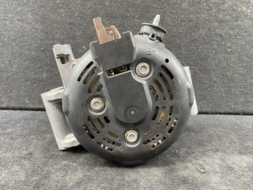 Genuine Alternator TOYOTA RAV4 MXAA52 MXAA54 M20A / 27060-24030 / ...