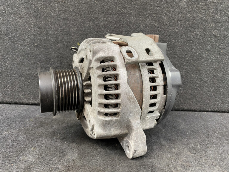 Genuine Alternator TOYOTA ESTIMA ALPHARD Vellfire 2AZ / 27060-28340 / ...