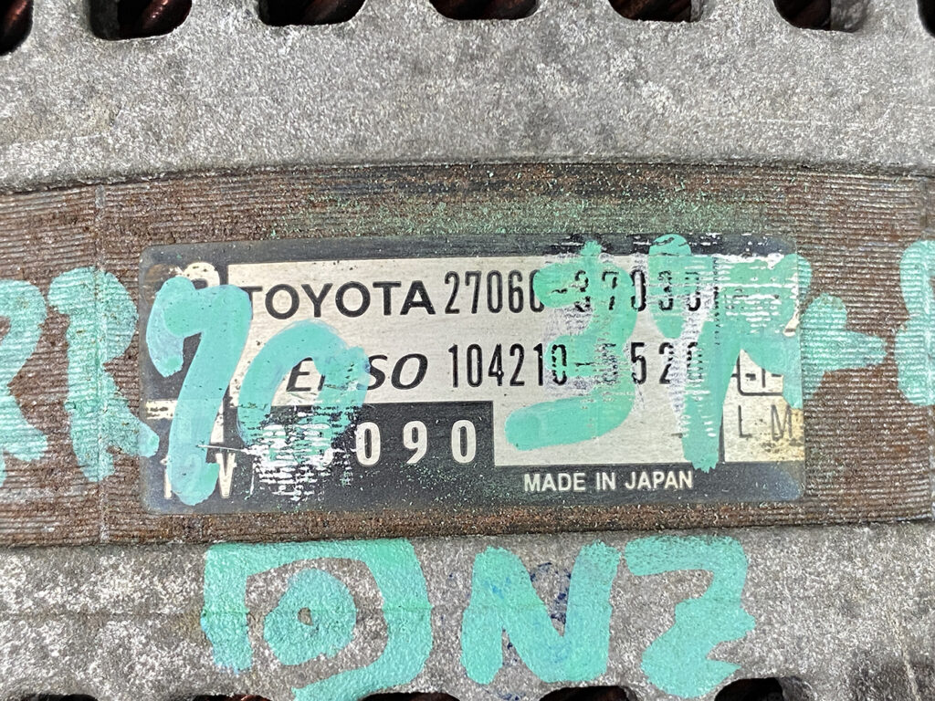 Genuine Alternator TOYOTA VOXY NOAH ISIS ZRR70 3ZR / 27060-37030 / ...